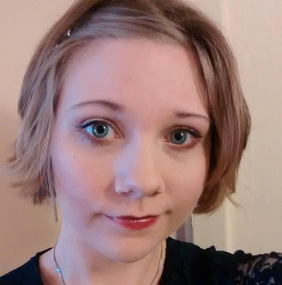 Welcome Ellie Raine! – The Savannah Quill